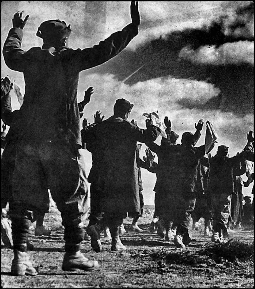 Κώστας Μπαλάφας - Ο φωτογράφος του '40 και της Εθνικής Αντίστασης με ...